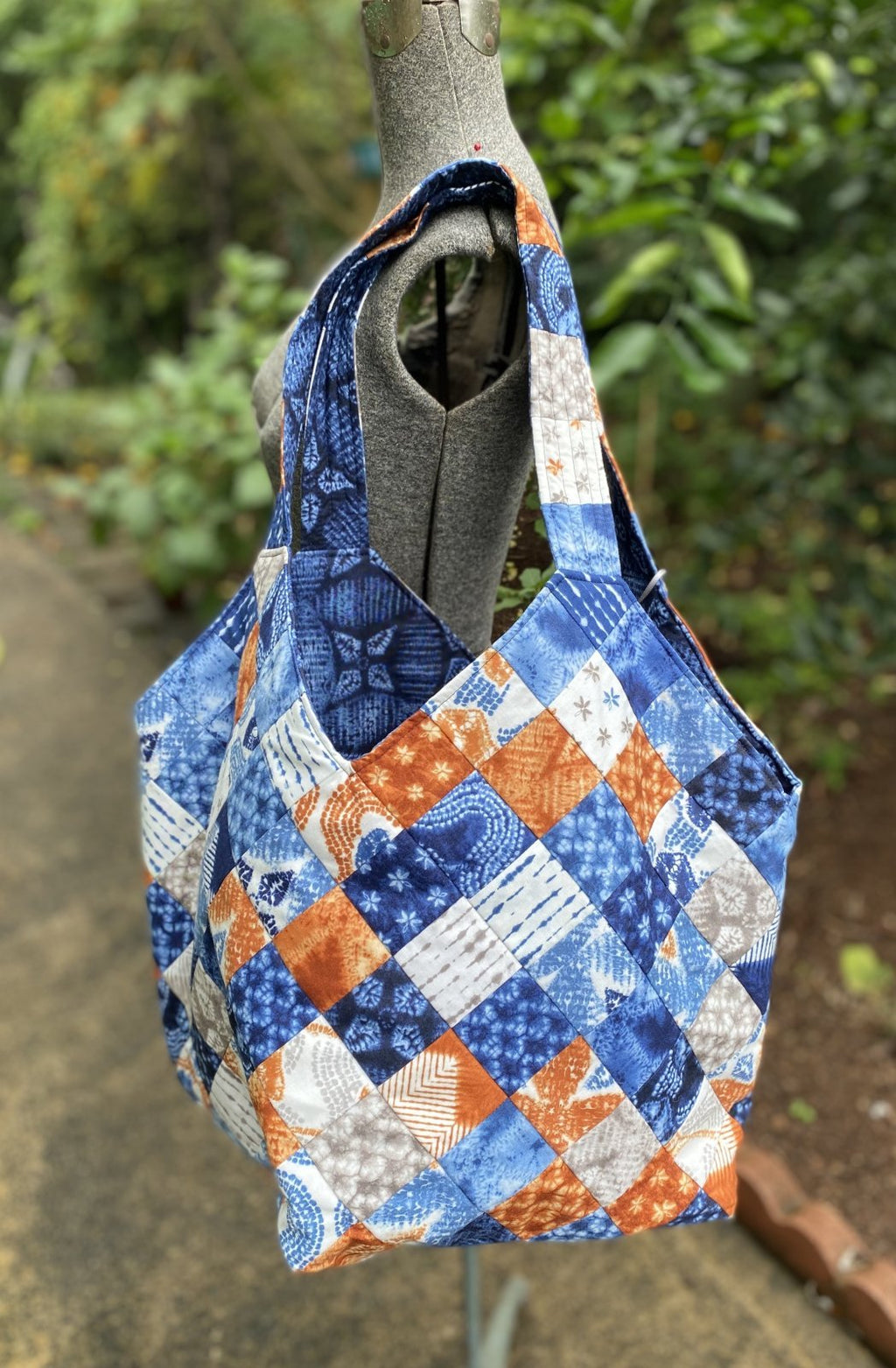 Mondo Bag February 9, 2026 10:30am - 2:30pm – Quilt Crossing